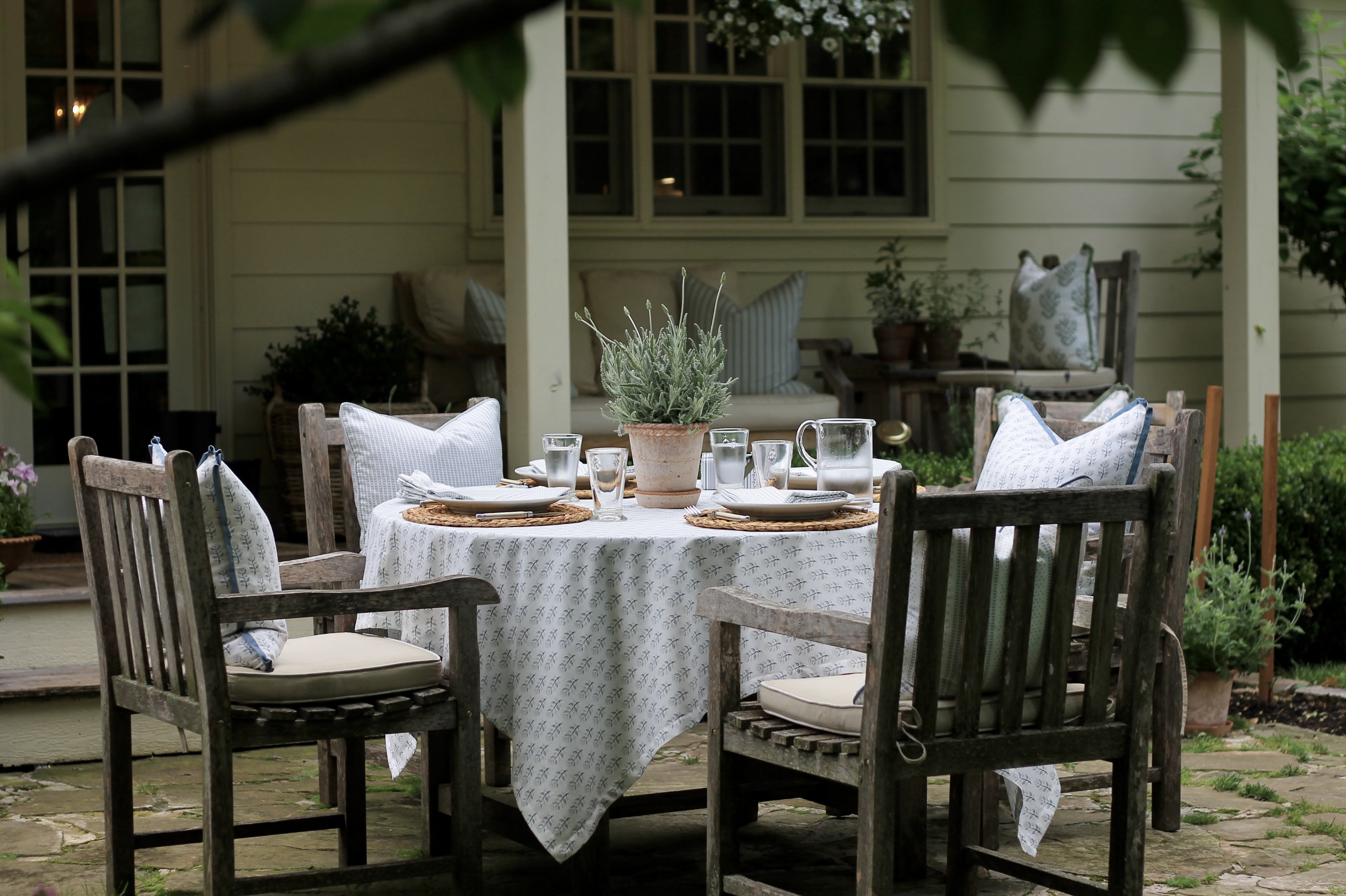 Lunch on the Patio – Jenny Steffens Hobick